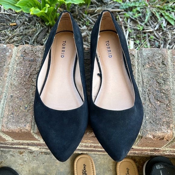 torrid | Shoes | Torrid Black Flats | Poshmark